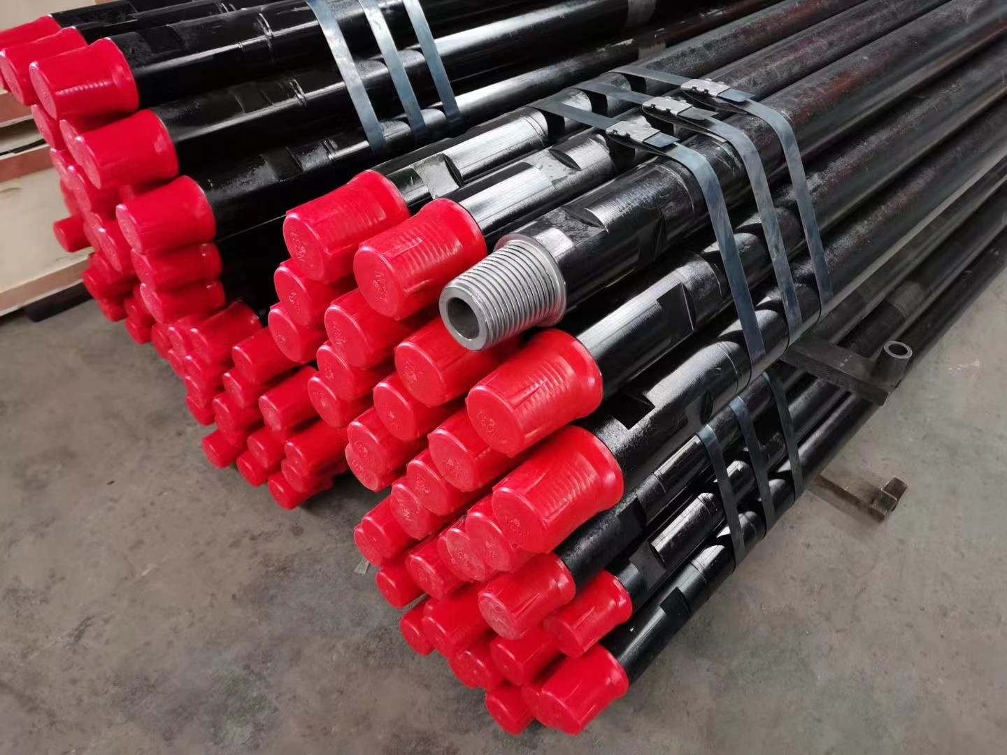 BT NT HT Wireline Drill Rod untuk pengeboran inti eksplorasi Berlian